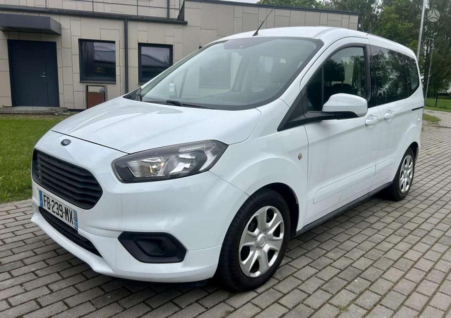 Balts Ford tourneo-courier 2018 Tauragė, ar dzinēja tilpumu 1.00 L un nobraukumu 136 tūkst. km par 4800 €, foto 1 vietnē AUTOMOTO.COM.LV