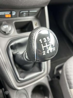 Balts Ford tourneo-courier 2018 Tauragė, ar dzinēja tilpumu 1.00 L un nobraukumu 136 tūkst. km par 4800 €, foto 13 vietnē AUTOMOTO.COM.LV