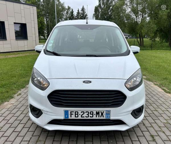 Форд Tourneo Courier 2018 в Таураге на AUTOMOTO.COM.LV Белый Форд Tourneo Courier 2018 в Таураге, объемом двигателя 1.00 л и пробегом 136 тыс. км за 4800 €, фото 7 на AUTOMOTO.COM.LV