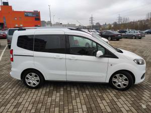 White Ford tourneo-courier 2020 in Vilnius, with an engine capacity of 1.50 L and mileage of 109 thousand km for 6250 €, photo 4 on AUTOMOTO.COM.LV