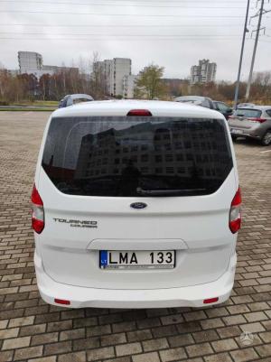 White Ford tourneo-courier 2020 in Vilnius, with an engine capacity of 1.50 L and mileage of 109 thousand km for 6250 €, photo 6 on AUTOMOTO.COM.LV