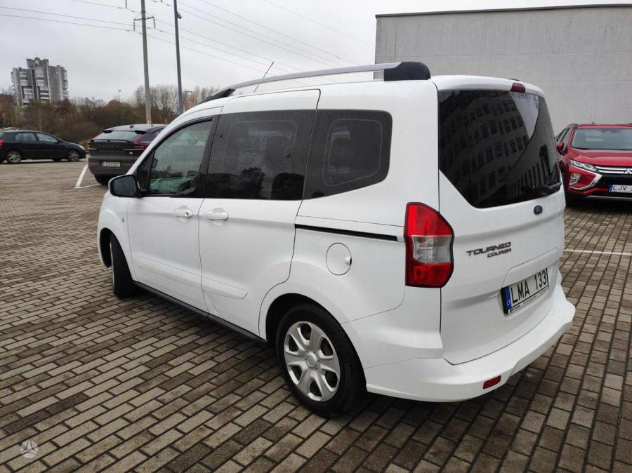 Balts Ford tourneo-courier 2020 Viļņa, ar dzinēja tilpumu 1.50 L un nobraukumu 109 tūkst. km par 6250 €, foto 12 vietnē AUTOMOTO.COM.LV