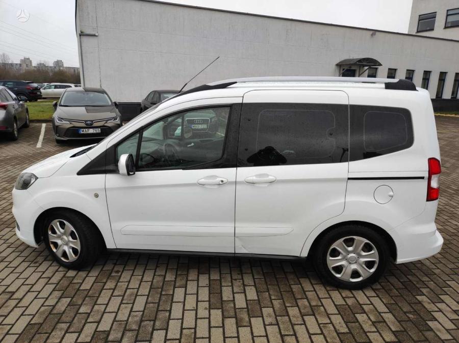 Balts Ford tourneo-courier 2020 Viļņa, ar dzinēja tilpumu 1.50 L un nobraukumu 109 tūkst. km par 6250 €, foto 13 vietnē AUTOMOTO.COM.LV