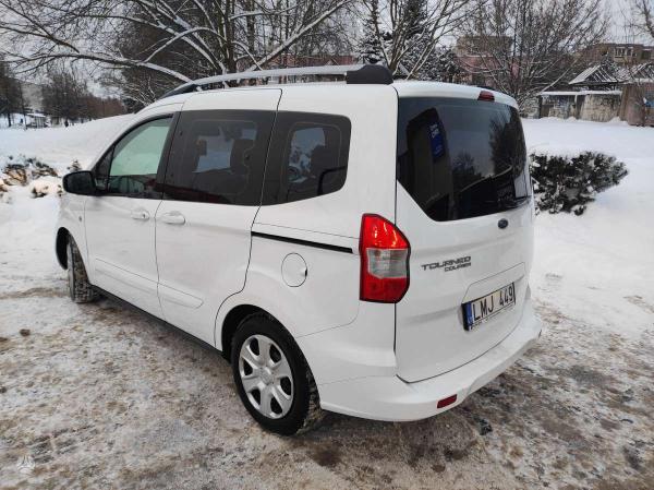 White Ford tourneo-courier 2020 in Vilnius, with an engine capacity of 1.50 L and mileage of 75 thousand km for 6350 €, photo 7 on AUTOMOTO.COM.LV