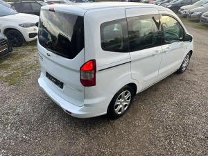 Balts Ford tourneo-courier 2018 Jurbarkas, ar dzinēja tilpumu 1.50 L un nobraukumu 112 tūkst. km par 5299 €, foto 5 vietnē AUTOMOTO.COM.LV