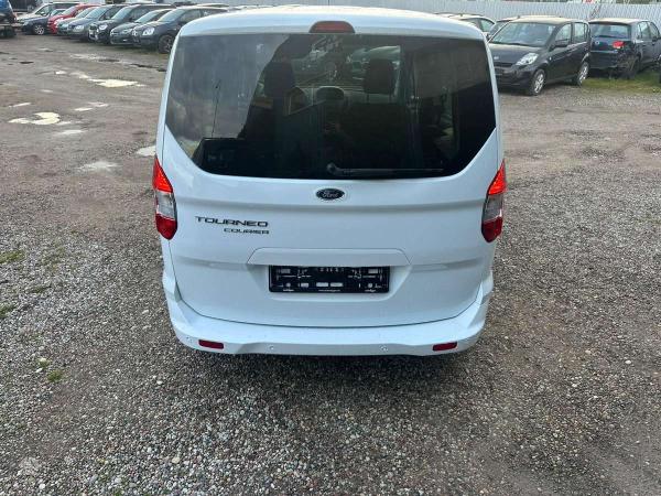 Balts Ford tourneo-courier 2018 Jurbarkas, ar dzinēja tilpumu 1.50 L un nobraukumu 112 tūkst. km par 5299 €, foto 8 vietnē AUTOMOTO.COM.LV