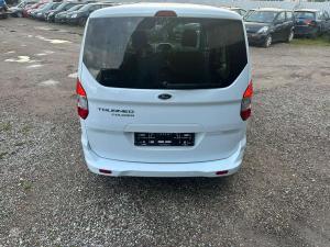 Balts Ford tourneo-courier 2018 Jurbarkas, ar dzinēja tilpumu 1.50 L un nobraukumu 112 tūkst. km par 5299 €, foto 8 vietnē AUTOMOTO.COM.LV