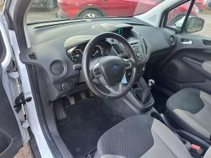 Balts Ford tourneo-courier 2018 Jurbarkas, ar dzinēja tilpumu 1.50 L un nobraukumu 112 tūkst. km par 5299 €, foto 10 vietnē AUTOMOTO.COM.LV