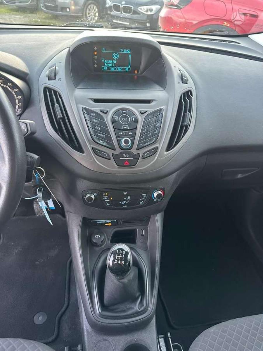 Balts Ford tourneo-courier 2018 Jurbarkas, ar dzinēja tilpumu 1.50 L un nobraukumu 112 tūkst. km par 5299 €, foto 18 vietnē AUTOMOTO.COM.LV