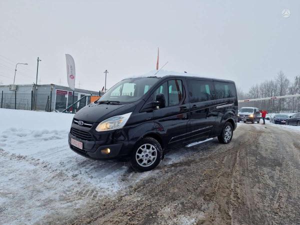 Black Ford Tourneo Custom 2013 in Kaunas, with an engine capacity of 2.20 L and mileage of 232 thousand km for 11500 €, photo 1 on AUTOMOTO.COM.LV