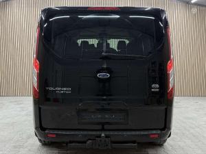 Black Ford Tourneo Custom 2013 in Marijampole, with an engine capacity of 2.20 L and mileage of 236 thousand km for 12400 €, photo 6 on AUTOMOTO.COM.LV
