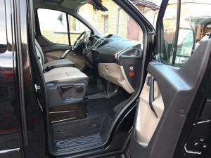 Melns Ford Tourneo Custom 2013 Šauļi, ar dzinēja tilpumu 2.20 L un nobraukumu 220 tūkst. km par 11700 €, foto 10 vietnē AUTOMOTO.COM.LV