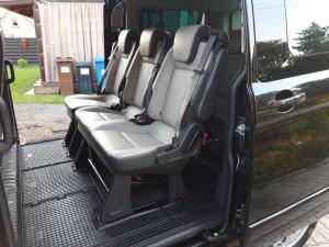 Melns Ford Tourneo Custom 2013 Šauļi, ar dzinēja tilpumu 2.20 L un nobraukumu 220 tūkst. km par 11700 €, foto 13 vietnē AUTOMOTO.COM.LV