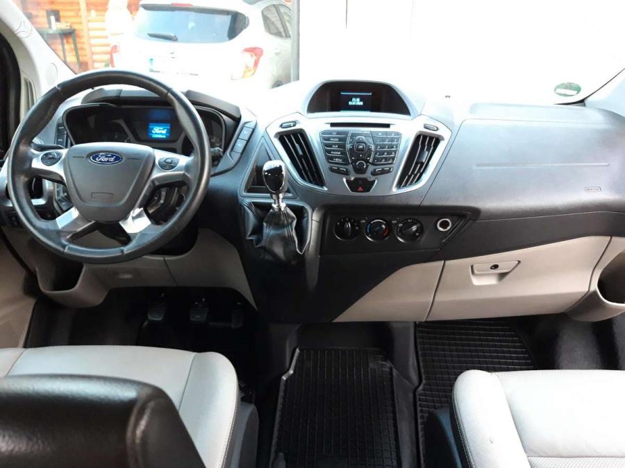 Melns Ford Tourneo Custom 2013 Šauļi, ar dzinēja tilpumu 2.20 L un nobraukumu 220 tūkst. km par 11700 €, foto 15 vietnē AUTOMOTO.COM.LV
