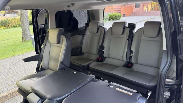 Black Ford Tourneo Custom 2014 in Marijampole, with an engine capacity of 2.20 L and mileage of 207 thousand km for 12900 €, photo 10 on AUTOMOTO.COM.LV