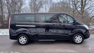 Black Ford Tourneo Custom 2015 in Kelme, with an engine capacity of 2.20 L and mileage of 286 thousand km for 14400 €, photo 6 on AUTOMOTO.COM.LV