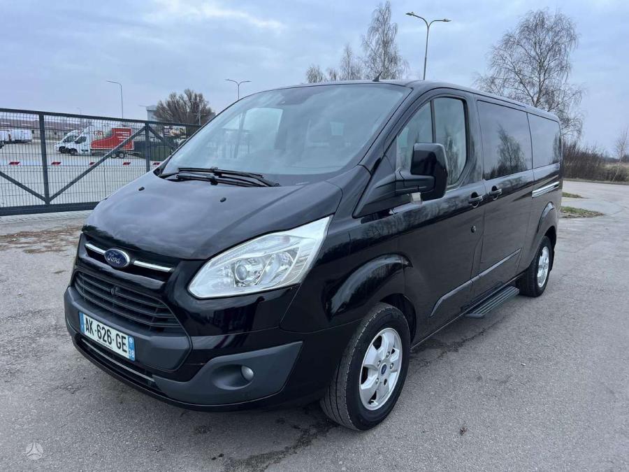 Black Ford Tourneo Custom 2016 in Taurage, with an engine capacity of 2.00 L and mileage of 300 thousand km for 13673 €, photo 3 on AUTOMOTO.COM.LV