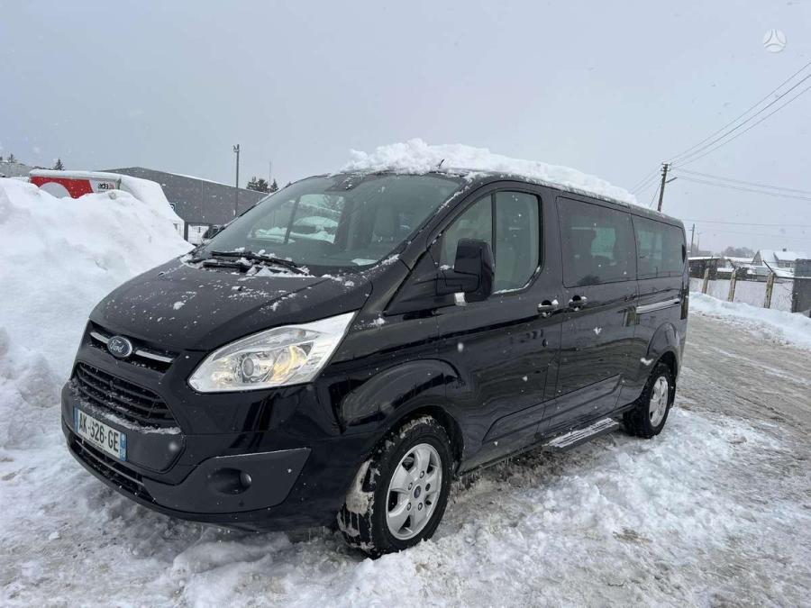 Black Ford Tourneo Custom 2016 in Taurage, with an engine capacity of 2.00 L and mileage of 300 thousand km for 11858 €, photo 9 on AUTOMOTO.COM.LV