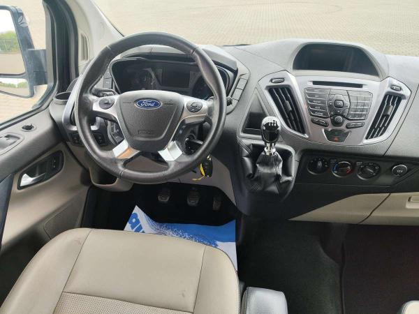 Black Ford Tourneo Custom 2017 in Marijampole, with an engine capacity of 2.00 L and mileage of 312 thousand km for 15600 €, photo 7 on AUTOMOTO.COM.LV