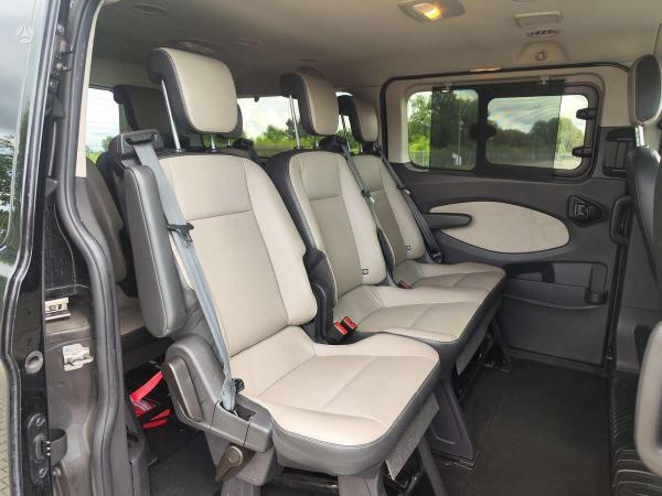 Black Ford Tourneo Custom 2017 in Marijampole, with an engine capacity of 2.00 L and mileage of 312 thousand km for 15600 €, photo 9 on AUTOMOTO.COM.LV