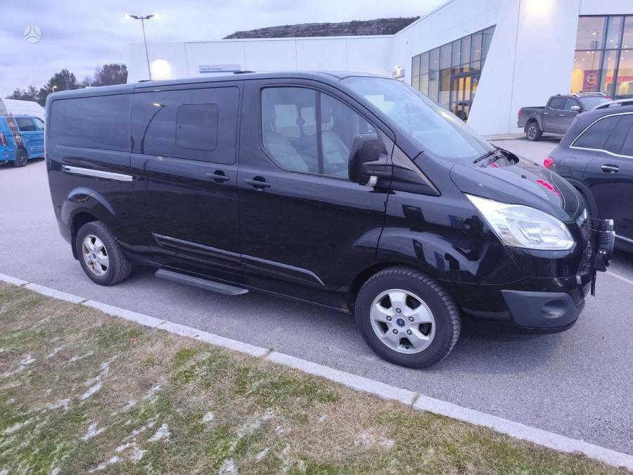 Melns Ford Tourneo Custom 2018 Klaipėda, ar dzinēja tilpumu 2.00 L un nobraukumu 220 tūkst. km par 14500 €, foto 12 vietnē AUTOMOTO.COM.LV