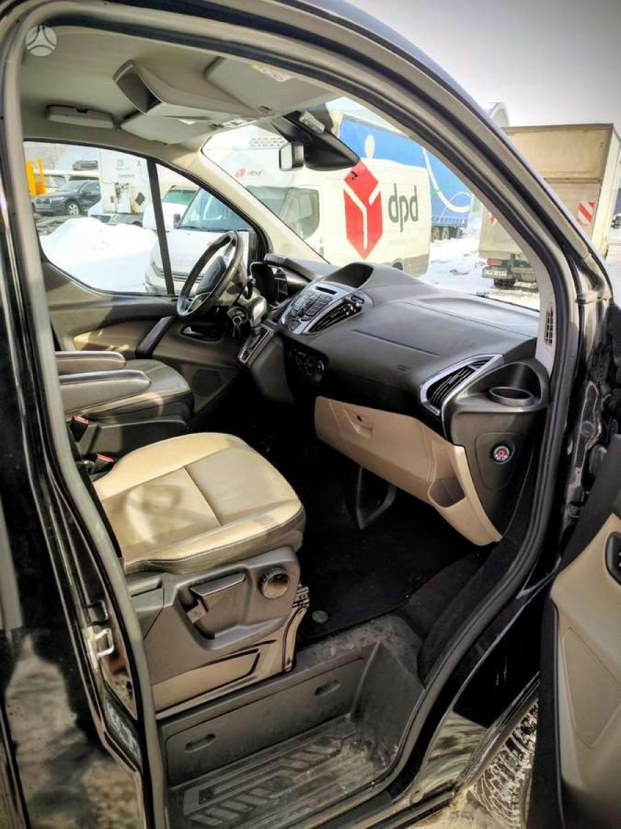 Melns Ford Tourneo Custom 2018 Klaipėda, ar dzinēja tilpumu 2.00 L un nobraukumu 220 tūkst. km par 14900 €, foto 3 vietnē AUTOMOTO.COM.LV