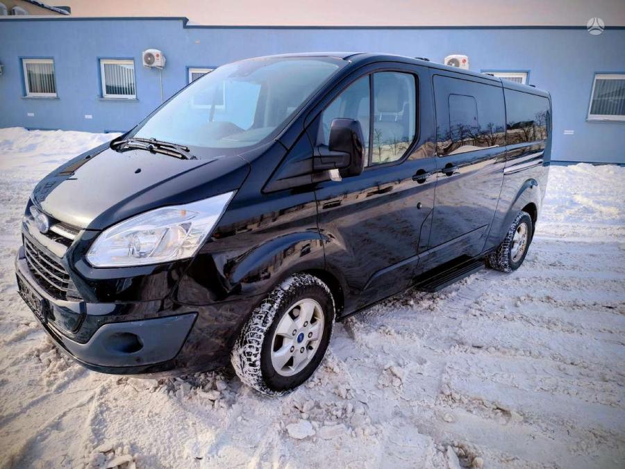 Melns Ford Tourneo Custom 2018 Klaipėda, ar dzinēja tilpumu 2.00 L un nobraukumu 220 tūkst. km par 14900 €, foto 7 vietnē AUTOMOTO.COM.LV