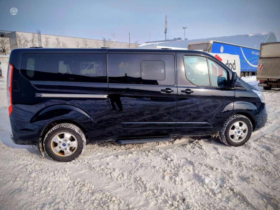 Melns Ford Tourneo Custom 2018 Klaipėda, ar dzinēja tilpumu 2.00 L un nobraukumu 220 tūkst. km par 14900 €, foto 15 vietnē AUTOMOTO.COM.LV