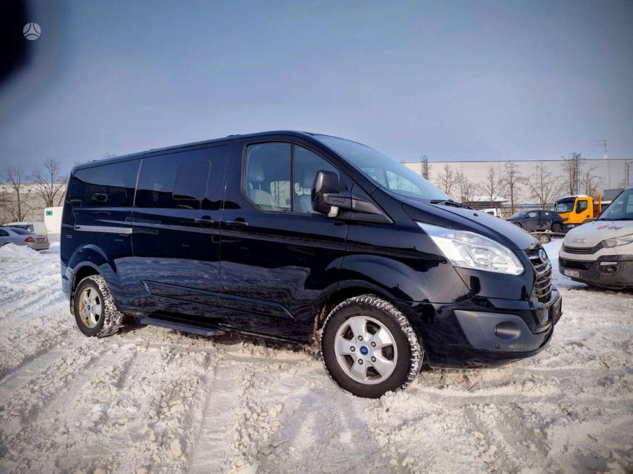 Melns Ford Tourneo Custom 2018 Klaipėda, ar dzinēja tilpumu 2.00 L un nobraukumu 220 tūkst. km par 14900 €, foto 16 vietnē AUTOMOTO.COM.LV