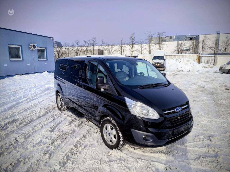 Melns Ford Tourneo Custom 2018 Klaipėda, ar dzinēja tilpumu 2.00 L un nobraukumu 220 tūkst. km par 14900 €, foto 17 vietnē AUTOMOTO.COM.LV