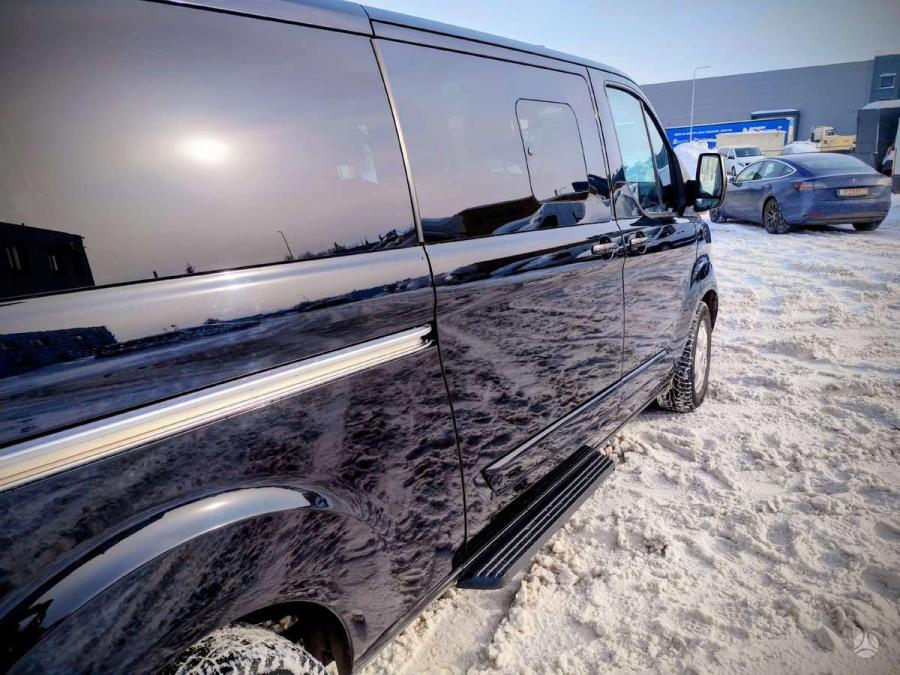 Melns Ford Tourneo Custom 2018 Klaipėda, ar dzinēja tilpumu 2.00 L un nobraukumu 220 tūkst. km par 14900 €, foto 30 vietnē AUTOMOTO.COM.LV