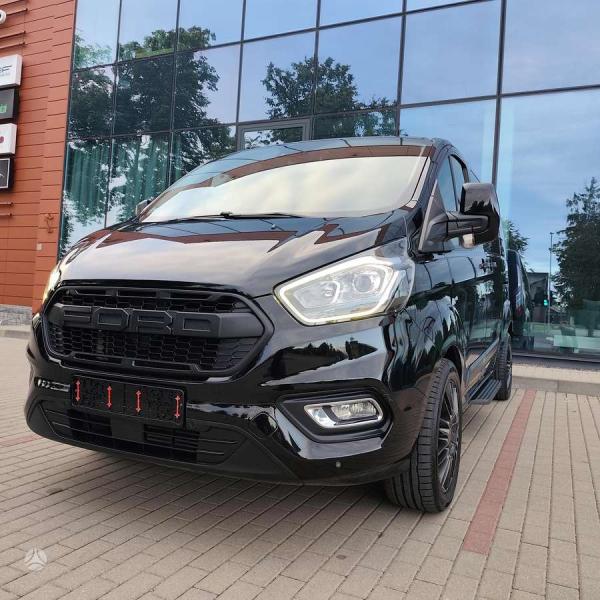 Black Ford Tourneo Custom 2018 in Utena, with an engine capacity of 2.00 L and mileage of 200 thousand km for 18200 €, photo 2 on AUTOMOTO.COM.LV