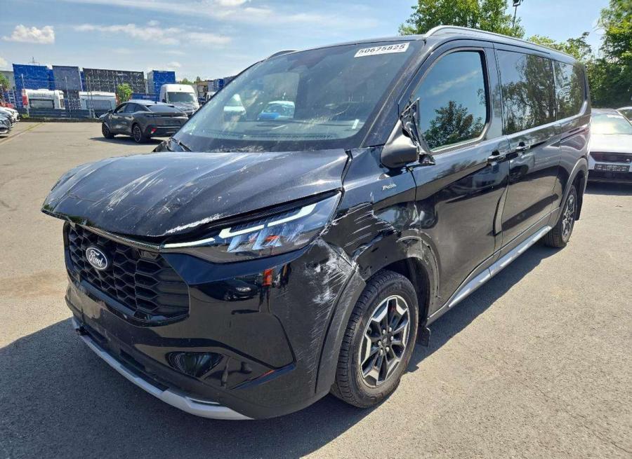Melns Ford Tourneo Custom 2025 Klaipėda, ar dzinēja tilpumu 2.49 L un nobraukumu 18 tūkst. km par 15200 €, foto 4 vietnē AUTOMOTO.COM.LV
