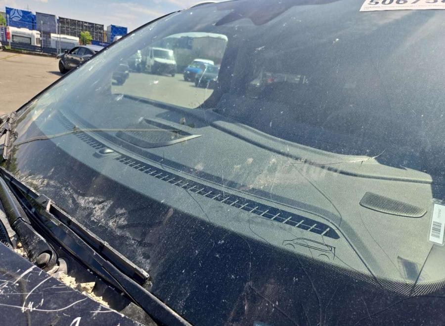 Melns Ford Tourneo Custom 2025 Klaipėda, ar dzinēja tilpumu 2.49 L un nobraukumu 18 tūkst. km par 15200 €, foto 22 vietnē AUTOMOTO.COM.LV