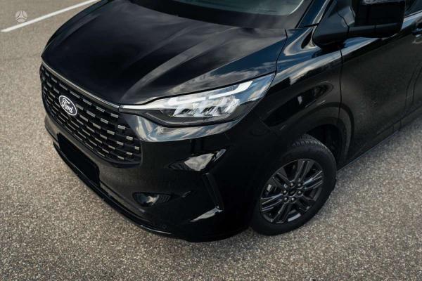 Black Ford Tourneo Custom 2025 in Vilnius, with an engine capacity of 2.00 L and mileage of 32 thousand km for 47900 €, photo 7 on AUTOMOTO.COM.LV