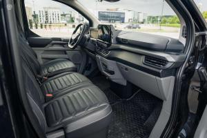 Melns Ford Tourneo Custom 2025 Viļņa, ar dzinēja tilpumu 2.00 L un nobraukumu 32 tūkst. km par 47900 €, foto 21 vietnē AUTOMOTO.COM.LV