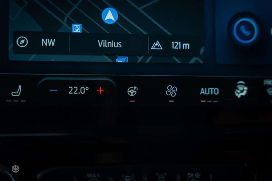 Melns Ford Tourneo Custom 2025 Viļņa, ar dzinēja tilpumu 2.00 L un nobraukumu 32 tūkst. km par 47900 €, foto 26 vietnē AUTOMOTO.COM.LV
