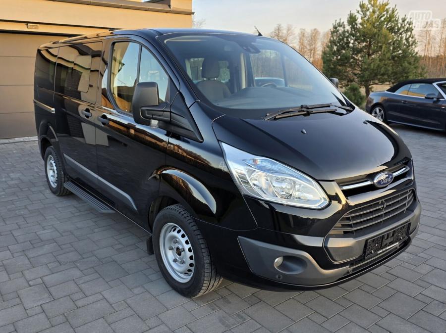 Black Ford Tourneo Custom 2013 in Druskininkai, with an engine capacity of 2.20 L and mileage of 244 thousand km for 11150 €, photo 1 on AUTOMOTO.COM.LV