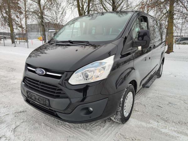 Melns Ford Tourneo Custom 2013 Marijampole, ar dzinēja tilpumu 2.20 L un nobraukumu 195 tūkst. km par 12750 €, foto 1 vietnē AUTOMOTO.COM.LV