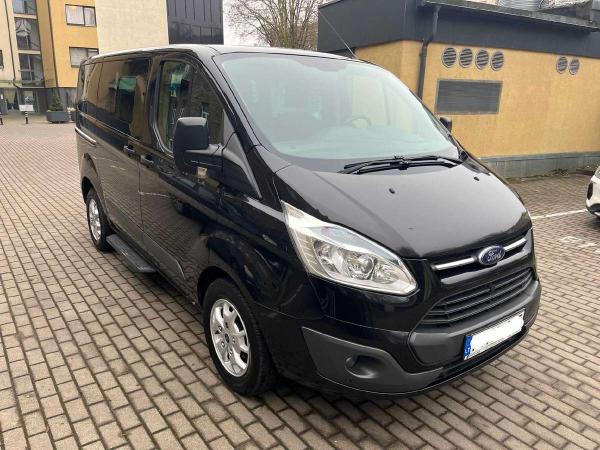 Melns Ford Tourneo Custom 2014 Viļņa, ar dzinēja tilpumu 2.20 L un nobraukumu 229 tūkst. km par 12000 €, foto 2 vietnē AUTOMOTO.COM.LV