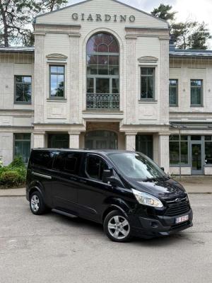 Black Ford Tourneo Custom 2015 in Riga, with an engine capacity of 2.20 L and mileage of 339 thousand km for 12550 €, photo 2 on AUTOMOTO.COM.LV
