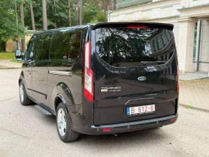 Black Ford Tourneo Custom 2015 in Riga, with an engine capacity of 2.20 L and mileage of 339 thousand km for 12550 €, photo 5 on AUTOMOTO.COM.LV