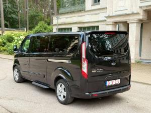 Black Ford Tourneo Custom 2015 in Riga, with an engine capacity of 2.20 L and mileage of 339 thousand km for 12550 €, photo 6 on AUTOMOTO.COM.LV