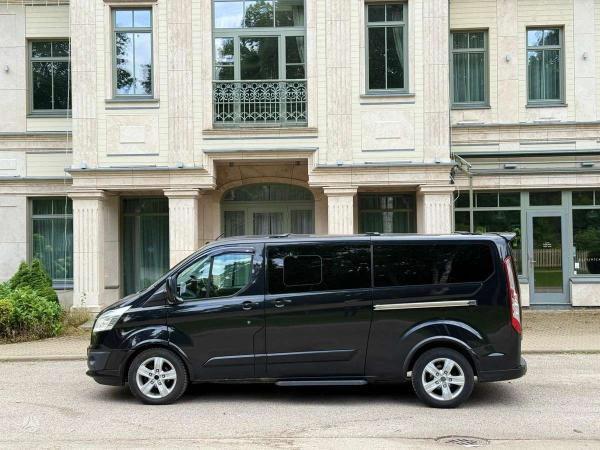 Black Ford Tourneo Custom 2015 in Riga, with an engine capacity of 2.20 L and mileage of 339 thousand km for 12550 €, photo 7 on AUTOMOTO.COM.LV