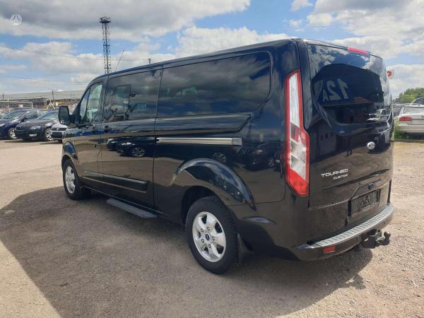 Melns Ford Tourneo Custom 2016 Kauņa, ar dzinēja tilpumu 2.20 L un nobraukumu 182 tūkst. km par 13950 €, foto 8 vietnē AUTOMOTO.COM.LV