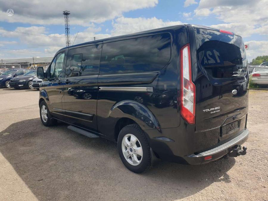 Melns Ford Tourneo Custom 2016 Kauņa, ar dzinēja tilpumu 2.20 L un nobraukumu 182 tūkst. km par 13950 €, foto 9 vietnē AUTOMOTO.COM.LV