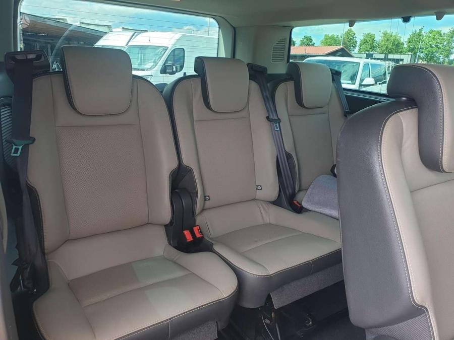 Melns Ford Tourneo Custom 2016 Kauņa, ar dzinēja tilpumu 2.20 L un nobraukumu 182 tūkst. km par 13950 €, foto 29 vietnē AUTOMOTO.COM.LV
