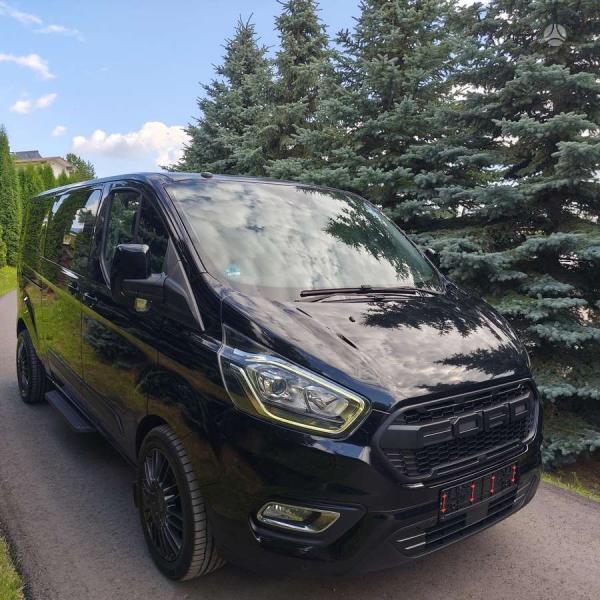 Melns Ford Tourneo Custom 2018 Utena, ar dzinēja tilpumu 2.00 L un nobraukumu 198 tūkst. km par 17900 €, foto 2 vietnē AUTOMOTO.COM.LV
