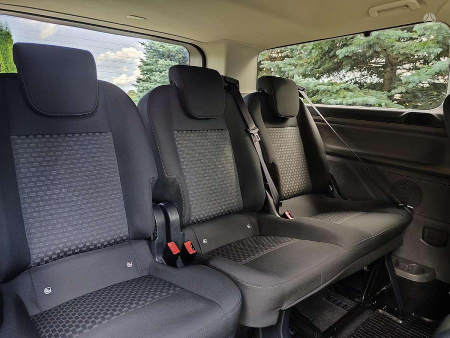 Melns Ford Tourneo Custom 2018 Utena, ar dzinēja tilpumu 2.00 L un nobraukumu 198 tūkst. km par 17900 €, foto 14 vietnē AUTOMOTO.COM.LV