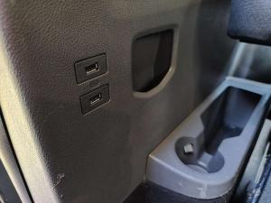 Melns Ford Tourneo Custom 2018 Utena, ar dzinēja tilpumu 2.00 L un nobraukumu 198 tūkst. km par 17900 €, foto 15 vietnē AUTOMOTO.COM.LV